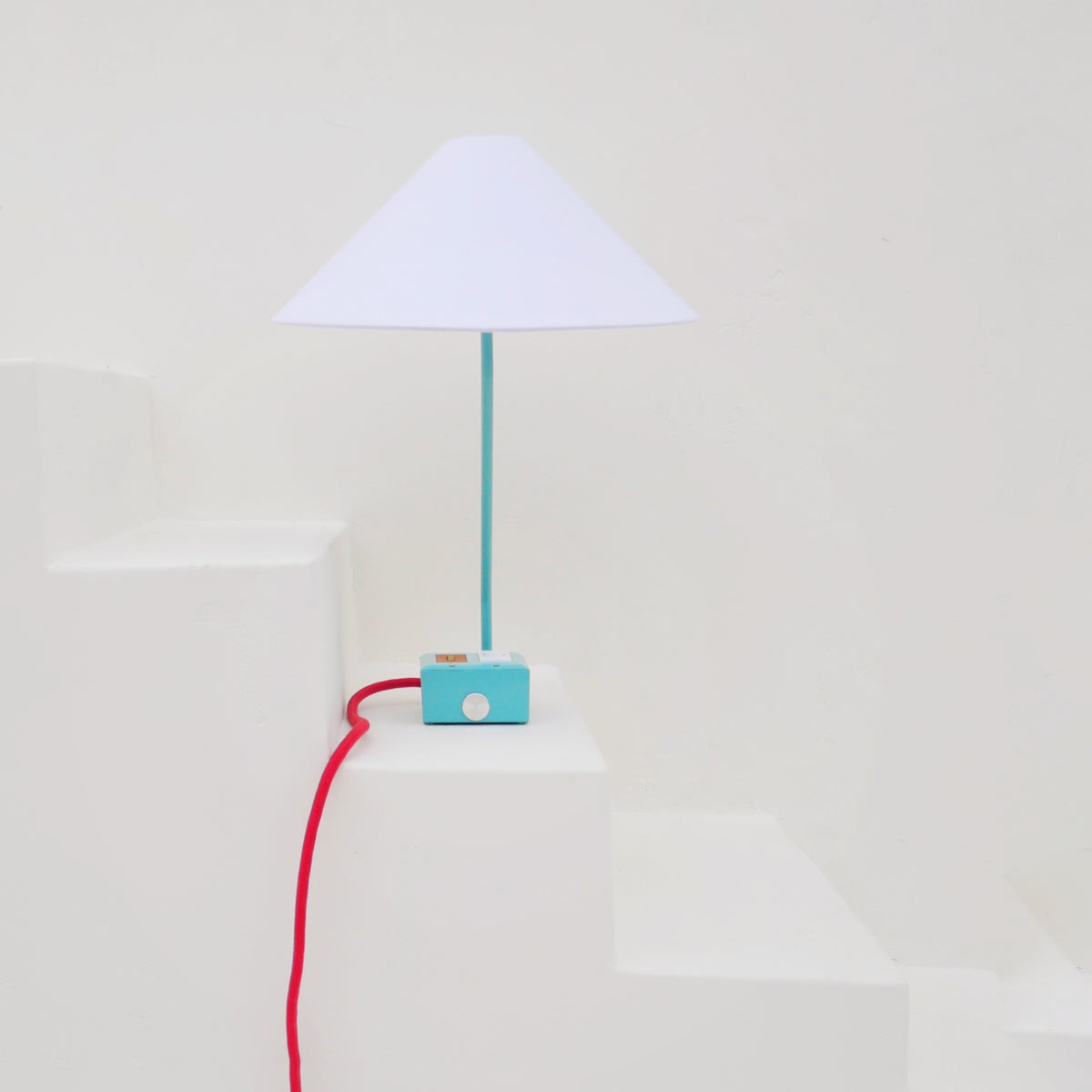 Direct Plug Bulb Socket - Off White - The Conway Electric Store